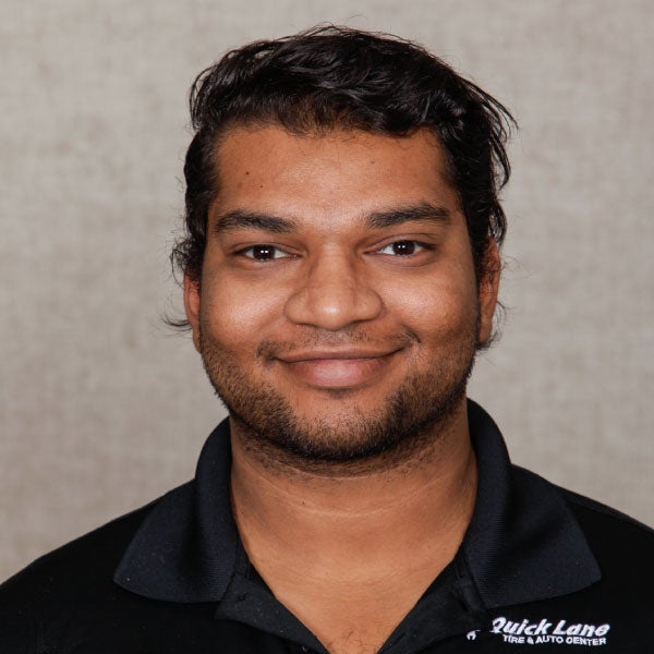 Meet the Rodeo Ford Dealer Staff